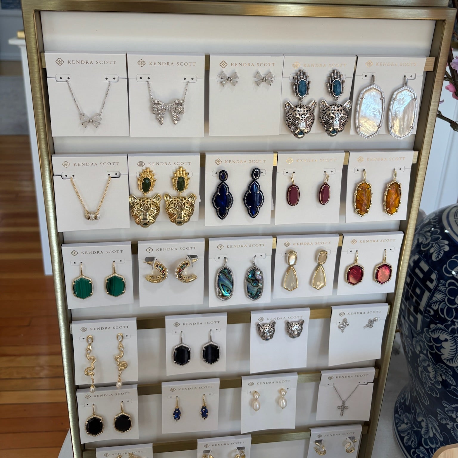 Lilla Cavallo Boutique